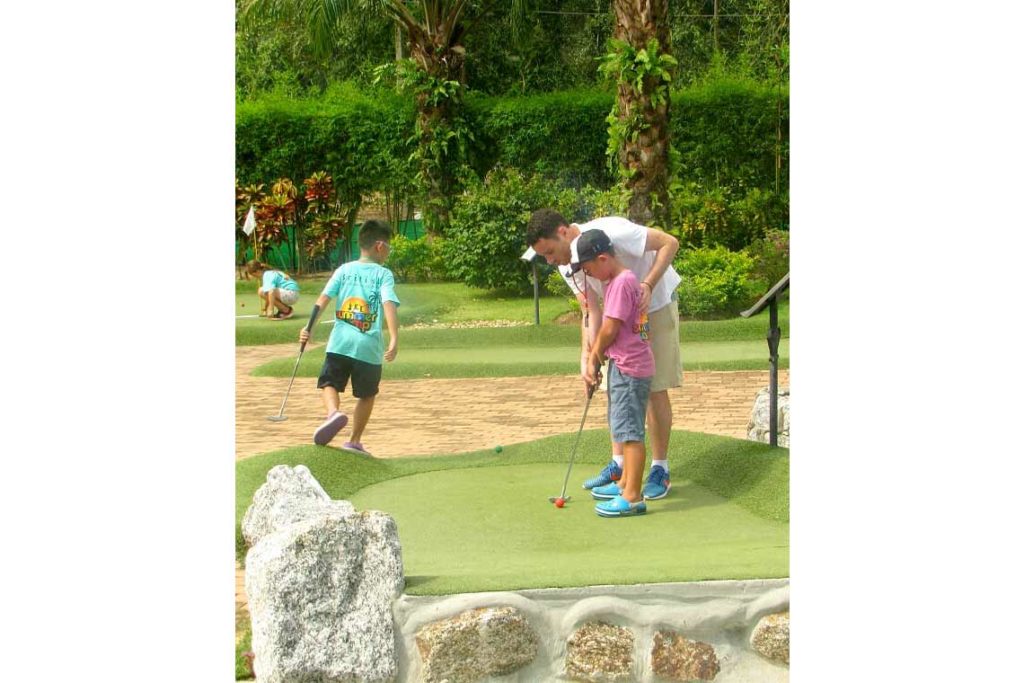 Hole 8 – Adventure Mini Golf Hall of Fame – ADVENTURE MINI GOLF